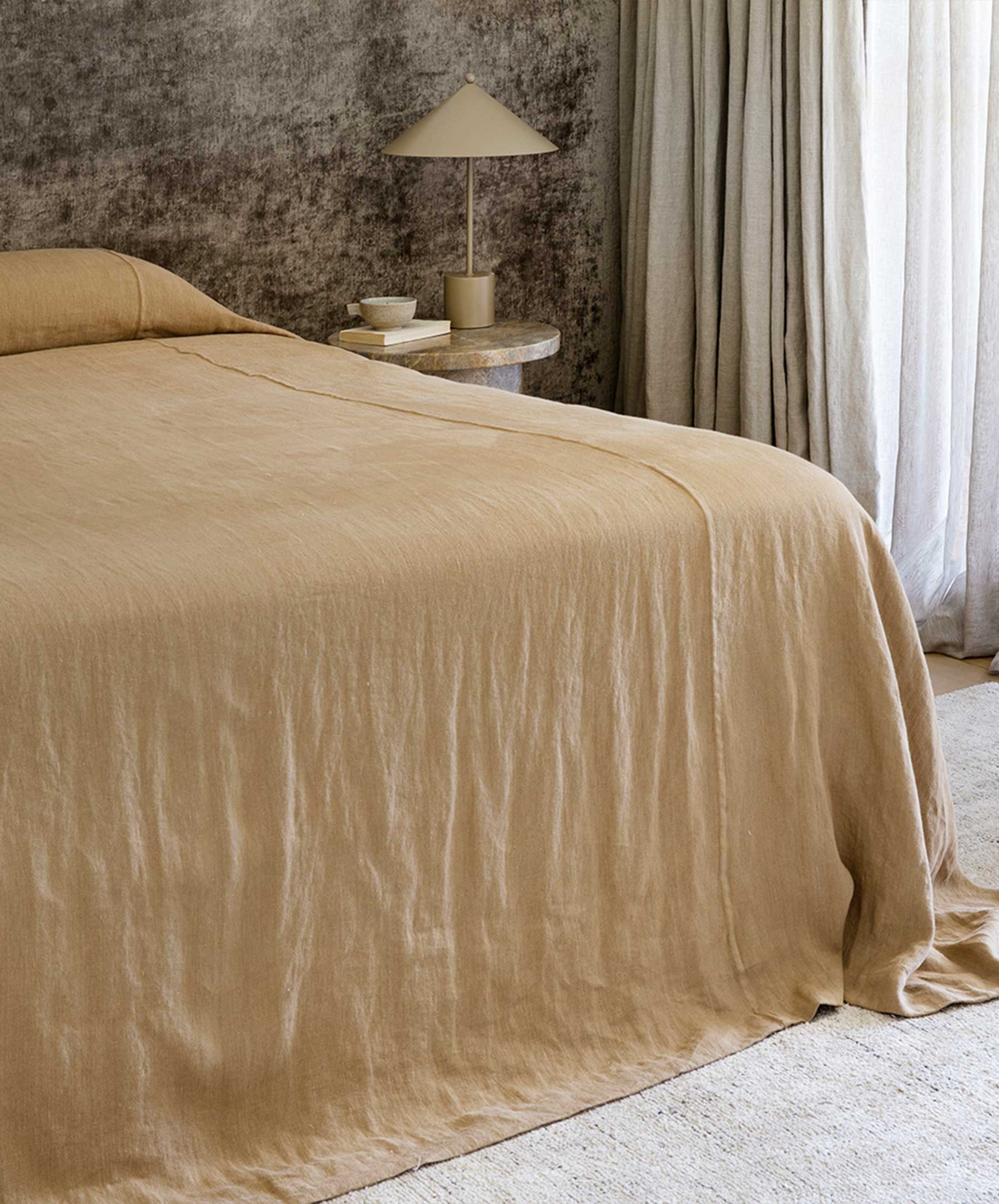 Heavyweight Linen Bedcover - Sand | CULTIVER - Australia
